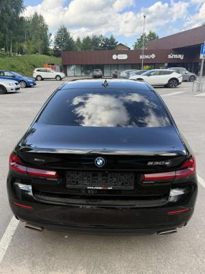 Black BMW 530 2022 in Vilnius, with an engine capacity of 2.00 L and mileage of 222 thousand km for 29000 €, photo 4 on AUTOMOTO.COM.LV