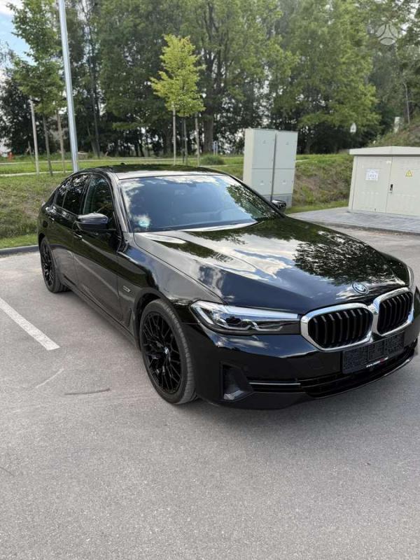Melns BMW 530 2022 Viļņa, ar dzinēja tilpumu 2.00 L un nobraukumu 222 tūkst. km par 29000 €, foto 6 vietnē AUTOMOTO.COM.LV