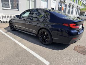Melns BMW 530 2022 Rīga, ar dzinēja tilpumu 3.00 L un nobraukumu 67 tūkst. km par 39000 €, foto 6 vietnē AUTOMOTO.COM.LV