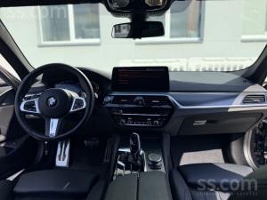 Melns BMW 530 2022 Rīga, ar dzinēja tilpumu 3.00 L un nobraukumu 67 tūkst. km par 39000 €, foto 8 vietnē AUTOMOTO.COM.LV
