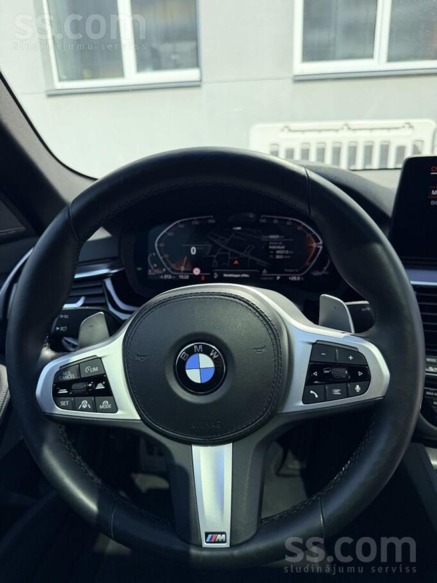 Melns BMW 530 2022 Rīga, ar dzinēja tilpumu 3.00 L un nobraukumu 67 tūkst. km par 39000 €, foto 11 vietnē AUTOMOTO.COM.LV