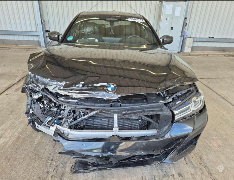 Melns BMW 530 2023 Klaipėda, ar dzinēja tilpumu 2.99 L un nobraukumu 108 tūkst. km par 13000 €, foto 15 vietnē AUTOMOTO.COM.LV