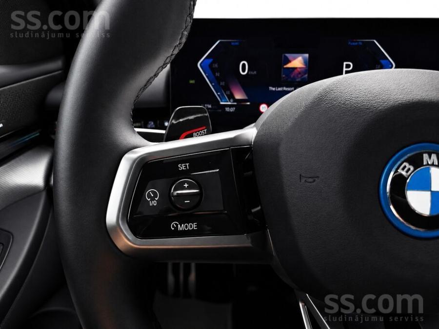 Melns BMW 530 2024 Rīga, ar dzinēja tilpumu 2.00 L un nobraukumu 24 tūkst. km par 58900 €, foto 15 vietnē AUTOMOTO.COM.LV