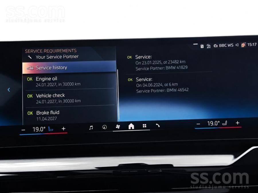 Melns BMW 530 2024 Rīga, ar dzinēja tilpumu 2.00 L un nobraukumu 24 tūkst. km par 58900 €, foto 24 vietnē AUTOMOTO.COM.LV