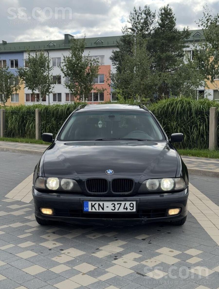Melns BMW 530 1999 Jelgava, ar dzinēja tilpumu 3.00 L un nobraukumu 406 tūkst. km par 2150 €, foto 3 vietnē AUTOMOTO.COM.LV