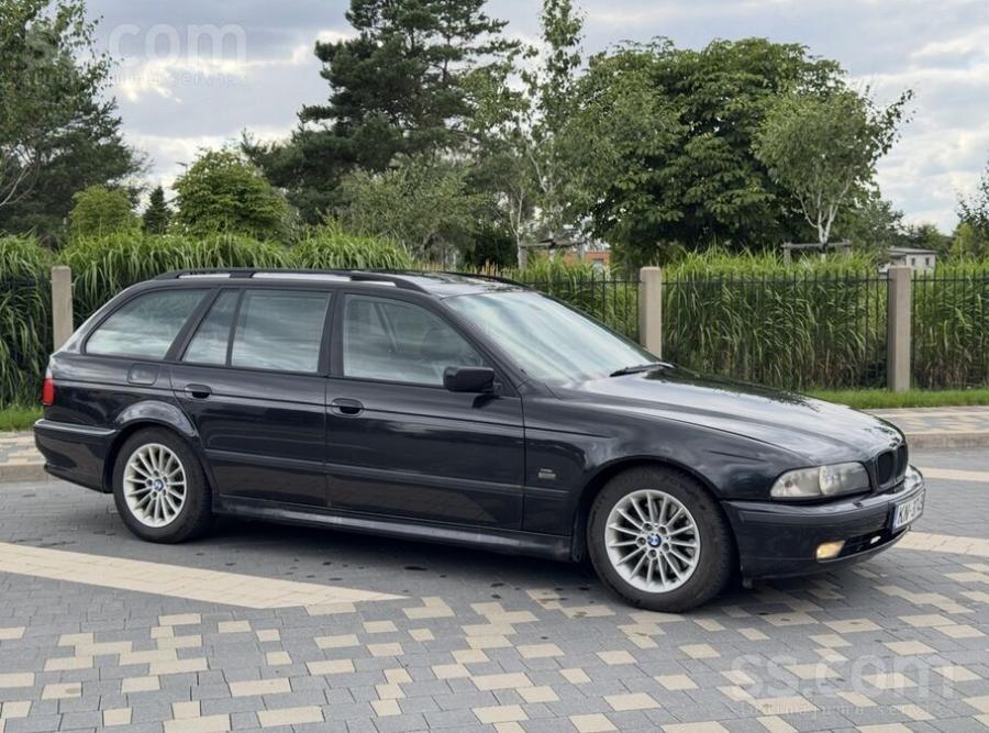 Melns BMW 530 1999 Jelgava, ar dzinēja tilpumu 3.00 L un nobraukumu 406 tūkst. km par 2150 €, foto 4 vietnē AUTOMOTO.COM.LV