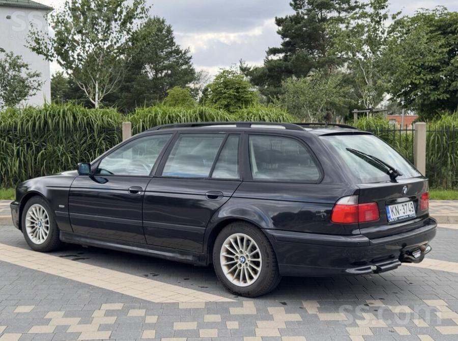 Melns BMW 530 1999 Jelgava, ar dzinēja tilpumu 3.00 L un nobraukumu 406 tūkst. km par 2150 €, foto 7 vietnē AUTOMOTO.COM.LV