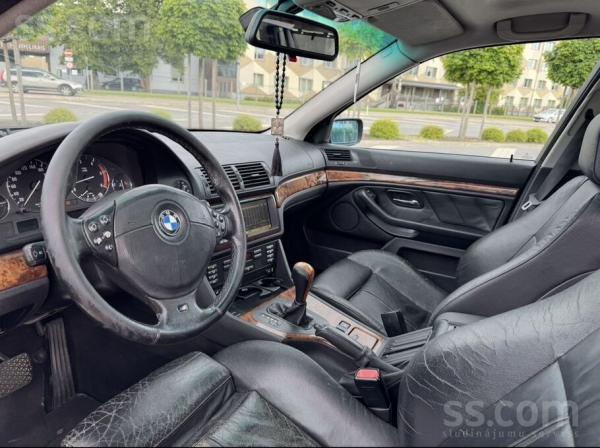 Melns BMW 530 1999 Jelgava, ar dzinēja tilpumu 3.00 L un nobraukumu 406 tūkst. km par 2150 €, foto 10 vietnē AUTOMOTO.COM.LV