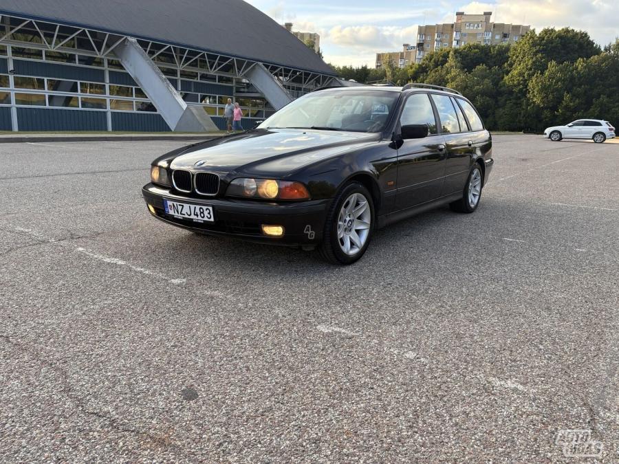 Black BMW 530 2000 in Vilnius, with an engine capacity of 3.00 L and mileage of 504 thousand km for 1600 €, photo 3 on AUTOMOTO.COM.LV
