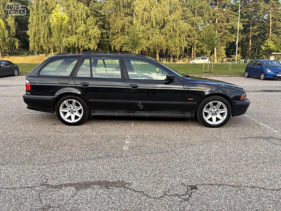 Black BMW 530 2000 in Vilnius, with an engine capacity of 3.00 L and mileage of 504 thousand km for 1600 €, photo 6 on AUTOMOTO.COM.LV