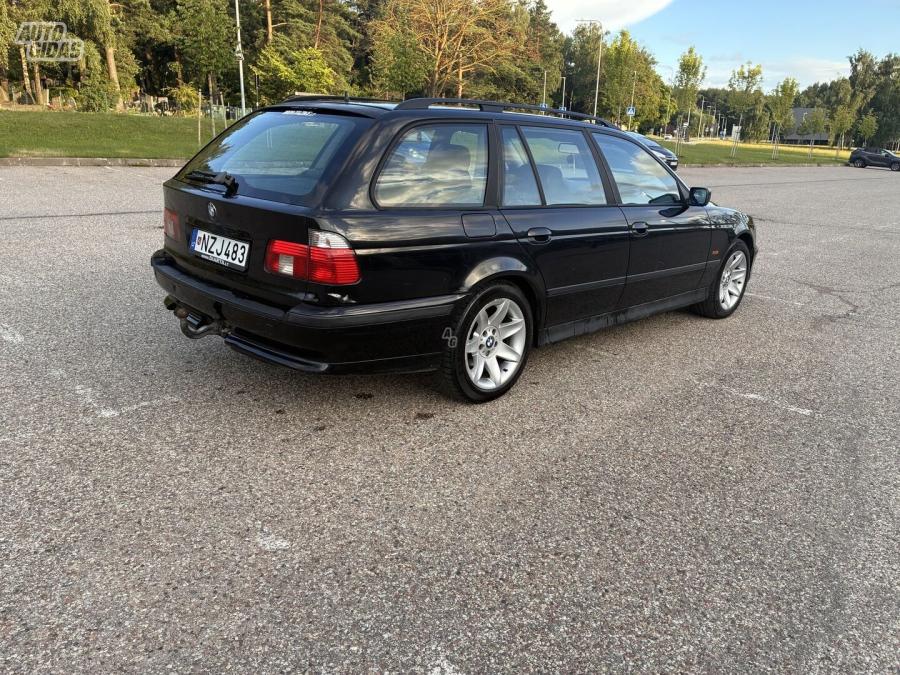 Black BMW 530 2000 in Vilnius, with an engine capacity of 3.00 L and mileage of 504 thousand km for 1600 €, photo 7 on AUTOMOTO.COM.LV