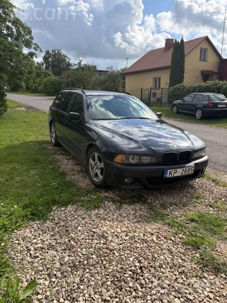 Black BMW 530 2000 in Cesis, with an engine capacity of 3.00 L and mileage of 390 thousand km for 1450 €, photo 10 on AUTOMOTO.COM.LV