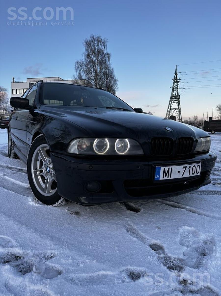 Black BMW 530 2001 in Riga, with an engine capacity of 3.00 L and mileage of 415 thousand km for 2800 €, photo 2 on AUTOMOTO.COM.LV