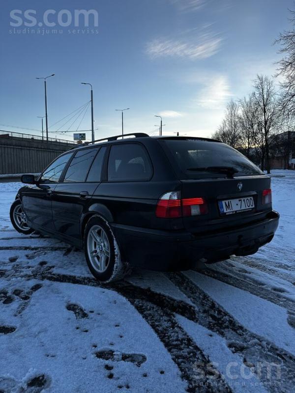 Melns BMW 530 2001 Rīga, ar dzinēja tilpumu 3.00 L un nobraukumu 415 tūkst. km par 2800 €, foto 6 vietnē AUTOMOTO.COM.LV