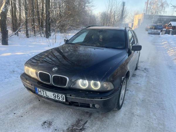 Black BMW 530 2001 in Vievis, with an engine capacity of 2.93 L and mileage of 445 thousand km for 1450 €, photo 1 on AUTOMOTO.COM.LV