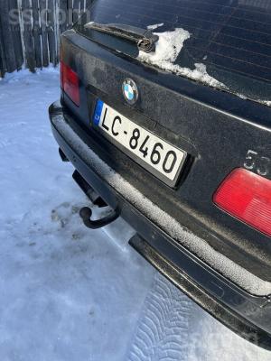 Melns BMW 530 2001 Rēzekne, ar dzinēja tilpumu 3.00 L un nobraukumu 388 tūkst. km par 2500 €, foto 5 vietnē AUTOMOTO.COM.LV
