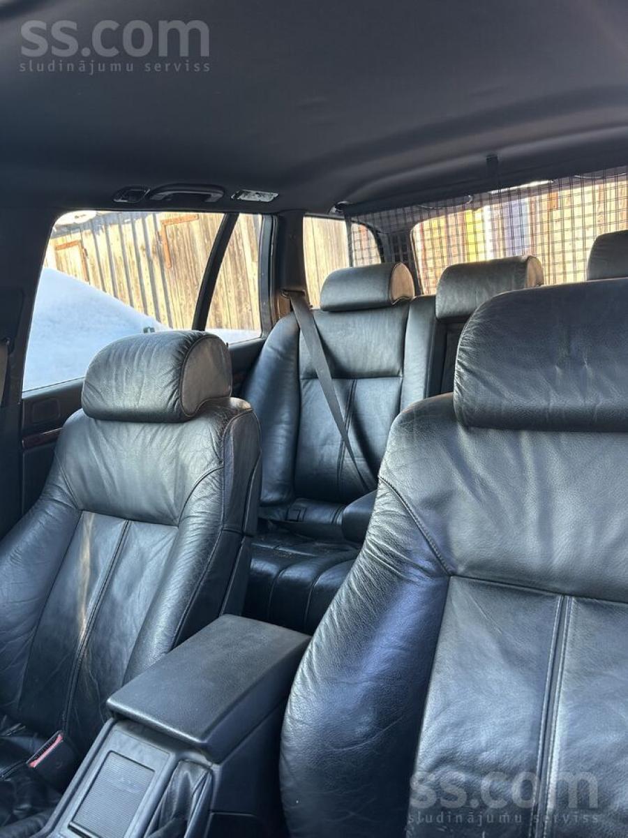 Melns BMW 530 2001 Rēzekne, ar dzinēja tilpumu 3.00 L un nobraukumu 388 tūkst. km par 2500 €, foto 6 vietnē AUTOMOTO.COM.LV