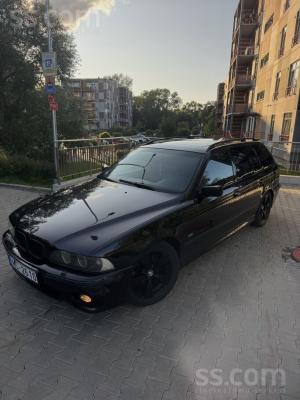 Black BMW 530 2001 in Riga, with an engine capacity of 3.00 L and mileage of 380 thousand km for 2999 €, photo  on AUTOMOTO.COM.LV