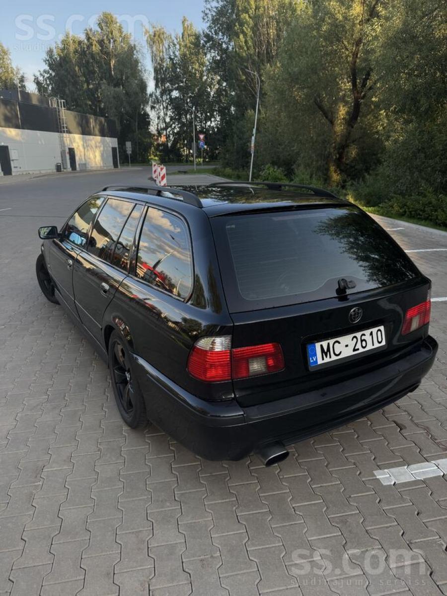 Melns BMW 530 2001 Rīga, ar dzinēja tilpumu 3.00 L un nobraukumu 380 tūkst. km par 2999 €, foto 4 vietnē AUTOMOTO.COM.LV