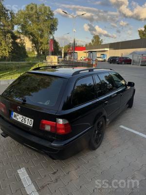 Melns BMW 530 2001 Rīga, ar dzinēja tilpumu 3.00 L un nobraukumu 380 tūkst. km par 2999 €, foto 5 vietnē AUTOMOTO.COM.LV