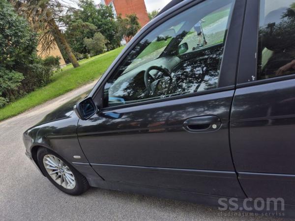 Черный БМВ 530 2001 в Рига, объемом двигателя 3.00 л и пробегом 413 тыс. км за 950 €, фото 9 на AUTOMOTO.COM.LV
