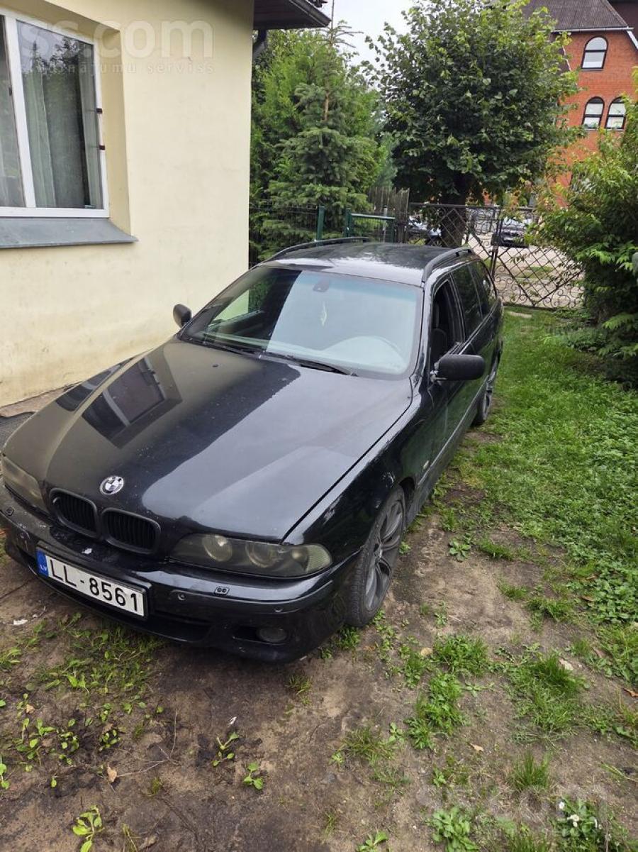 Melns BMW 530 2001 Rīga, ar dzinēja tilpumu 3.00 L un nobraukumu 442 tūkst. km par 1550 €, foto 1 vietnē AUTOMOTO.COM.LV