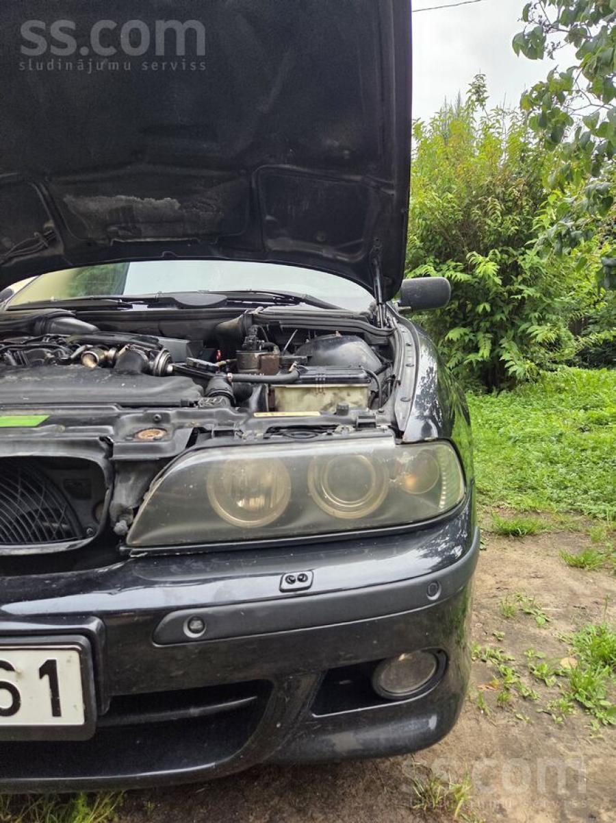 Melns BMW 530 2001 Rīga, ar dzinēja tilpumu 3.00 L un nobraukumu 442 tūkst. km par 1550 €, foto 8 vietnē AUTOMOTO.COM.LV