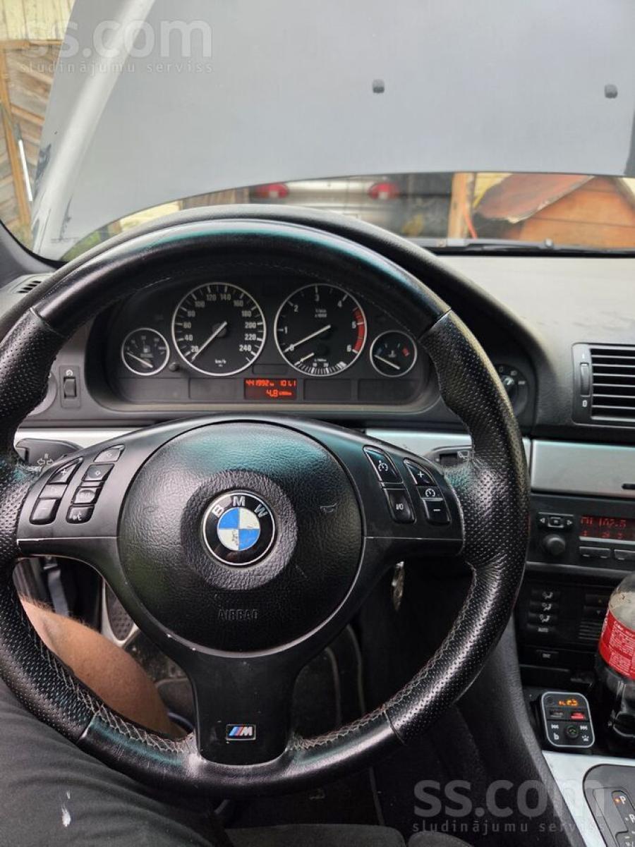 Melns BMW 530 2001 Rīga, ar dzinēja tilpumu 3.00 L un nobraukumu 442 tūkst. km par 1550 €, foto 17 vietnē AUTOMOTO.COM.LV