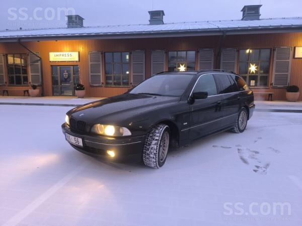 Melns BMW 530 2002 Alūksne, ar dzinēja tilpumu 3.00 L un nobraukumu 478 tūkst. km par 2100 €, foto 4 vietnē AUTOMOTO.COM.LV