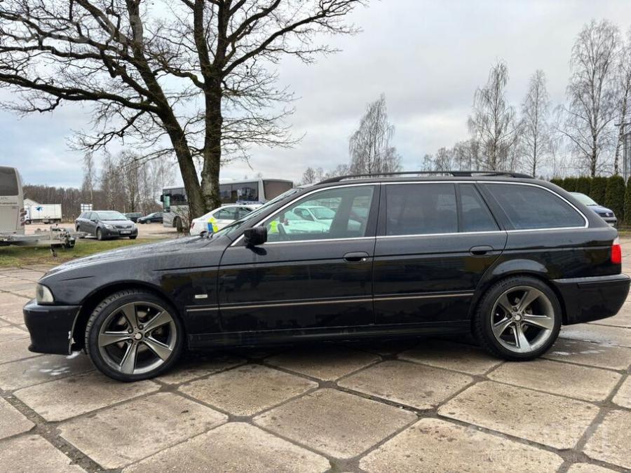 Melns BMW 530 2002 Aizkraukle, ar dzinēja tilpumu 3.00 L un nobraukumu 397 tūkst. km par 3000 €, foto 2 vietnē AUTOMOTO.COM.LV
