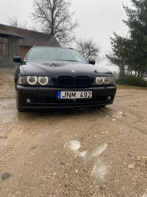 Black BMW 530 2002 in Moletai, with an engine capacity of 3.00 L and mileage of 355 thousand km for 1100 €, photo  on AUTOMOTO.COM.LV