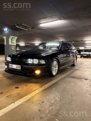 Black BMW 530 2002 in Riga, with an engine capacity of 3.00 L and mileage of 370 thousand km for 2800 €, photo 5 on AUTOMOTO.COM.LV