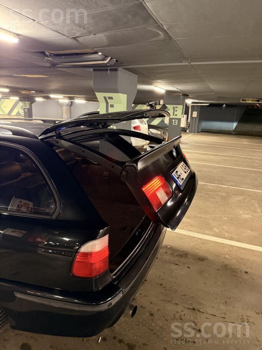 Black BMW 530 2002 in Riga, with an engine capacity of 3.00 L and mileage of 370 thousand km for 2800 €, photo 14 on AUTOMOTO.COM.LV