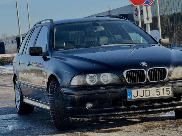 Melns BMW 530 2002 Kauņa, ar dzinēja tilpumu 2.93 L un nobraukumu 493 tūkst. km par 1800 €, foto 5 vietnē AUTOMOTO.COM.LV