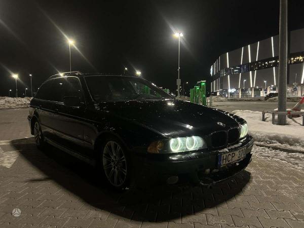 Black BMW 530 2002 in Vilnius, with an engine capacity of 2.93 L and mileage of 396 thousand km for 1499 €, photo 1 on AUTOMOTO.COM.LV