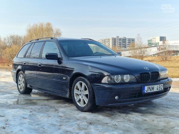 Melns BMW 530 2002 Viļņa, ar dzinēja tilpumu 2.90 L un nobraukumu 355 tūkst. km par 1950 €, foto 3 vietnē AUTOMOTO.COM.LV