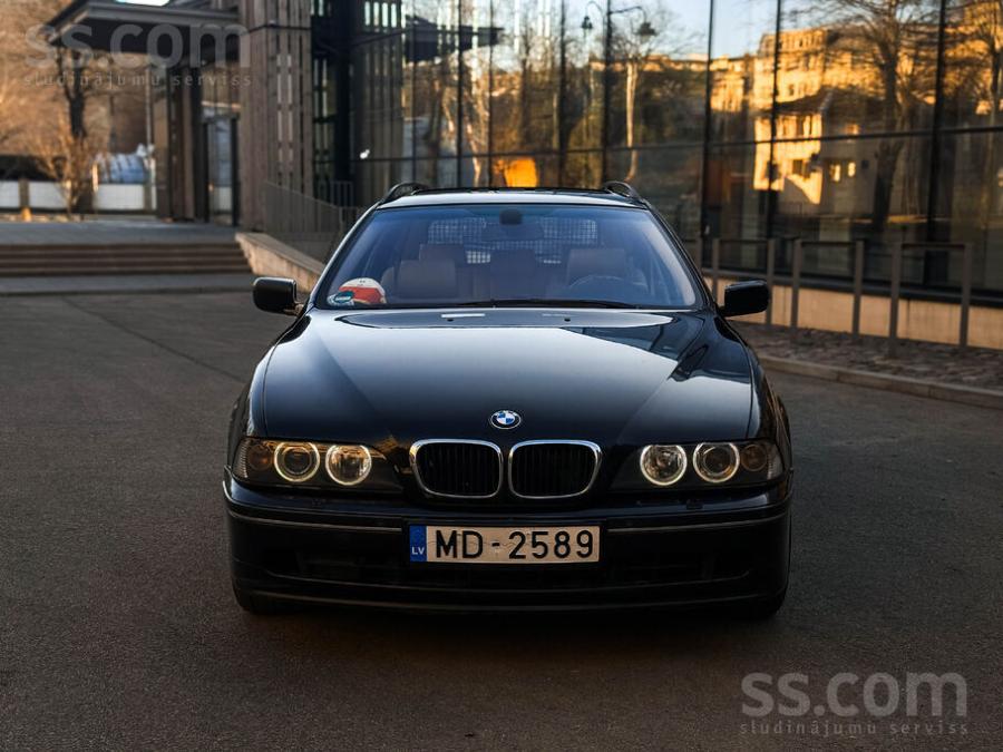 Black BMW 530 2002 in Riga, with an engine capacity of 3.00 L and mileage of 446 thousand km for 2400 €, photo 3 on AUTOMOTO.COM.LV