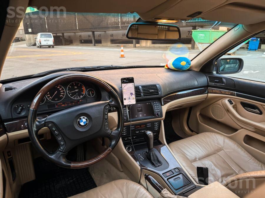 Black BMW 530 2002 in Riga, with an engine capacity of 3.00 L and mileage of 446 thousand km for 2400 €, photo 9 on AUTOMOTO.COM.LV