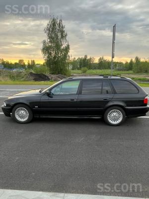Melns BMW 530 2002 Rīga, ar dzinēja tilpumu 3.00 L un nobraukumu 360 tūkst. km par 1800 €, foto 4 vietnē AUTOMOTO.COM.LV