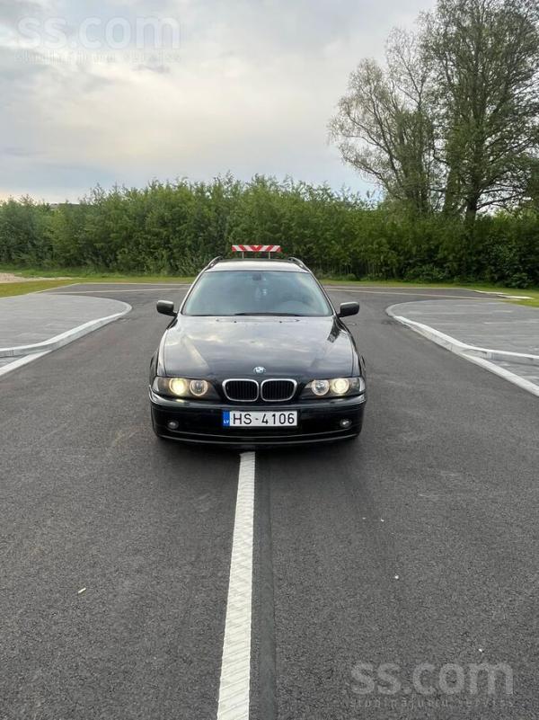 Melns BMW 530 2002 Rīga, ar dzinēja tilpumu 3.00 L un nobraukumu 360 tūkst. km par 1800 €, foto 7 vietnē AUTOMOTO.COM.LV