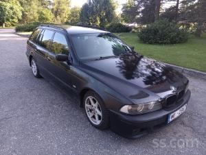 Melns BMW 530 2002 Rīga, ar dzinēja tilpumu 3.00 L un nobraukumu 490 tūkst. km par 1600 €, foto  vietnē AUTOMOTO.COM.LV