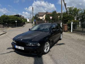 Melns BMW 530 2002 Viļņa, ar dzinēja tilpumu 3.00 L un nobraukumu 400 tūkst. km par 3100 €, foto  vietnē AUTOMOTO.COM.LV
