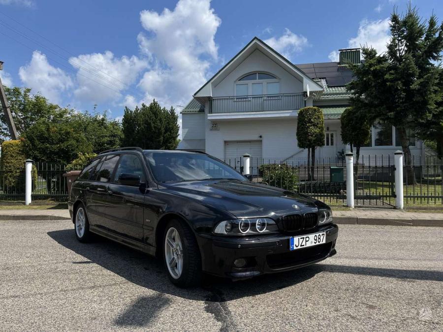 Melns BMW 530 2002 Viļņa, ar dzinēja tilpumu 3.00 L un nobraukumu 400 tūkst. km par 3100 €, foto 5 vietnē AUTOMOTO.COM.LV