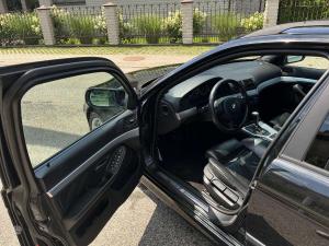 Melns BMW 530 2002 Viļņa, ar dzinēja tilpumu 3.00 L un nobraukumu 400 tūkst. km par 3100 €, foto 7 vietnē AUTOMOTO.COM.LV