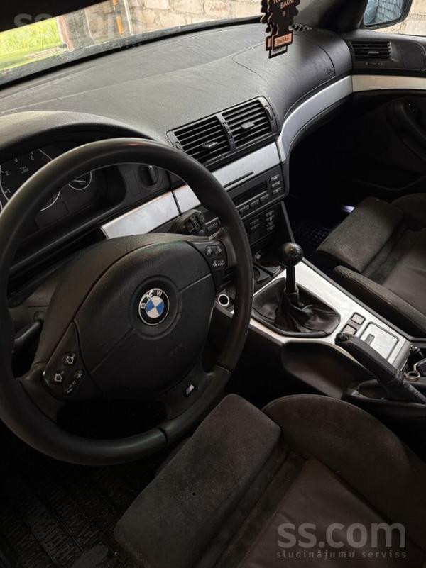 Black BMW 530 2002 in Riga, with an engine capacity of 3.00 L and mileage of 0 thousand km for 2600 €, photo 9 on AUTOMOTO.COM.LV