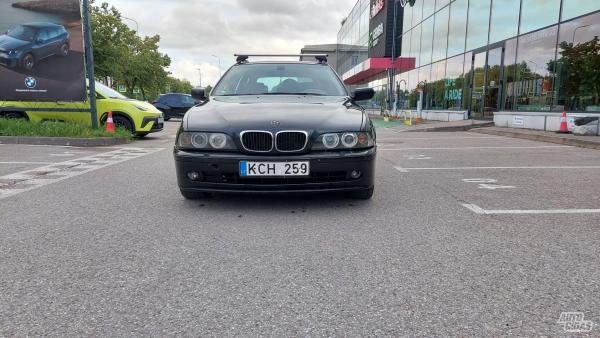 Черный БМВ 530 2002 в Каунас, объемом двигателя 3.00 л и пробегом 405 тыс. км за 2200 €, фото 3 на AUTOMOTO.COM.LV