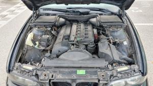 Melns BMW 530 2002 Kauņa, ar dzinēja tilpumu 3.00 L un nobraukumu 405 tūkst. km par 2100 €, foto 5 vietnē AUTOMOTO.COM.LV