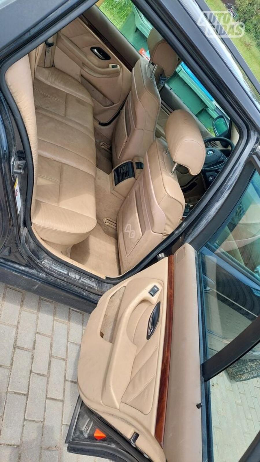 Melns BMW 530 2002 Kauņa, ar dzinēja tilpumu 3.00 L un nobraukumu 405 tūkst. km par 2100 €, foto 7 vietnē AUTOMOTO.COM.LV