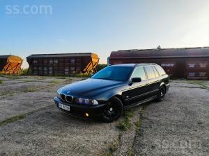 Melns BMW 530 2002 Dobele, ar dzinēja tilpumu 3.00 L un nobraukumu 440 tūkst. km par 2250 €, foto  vietnē AUTOMOTO.COM.LV