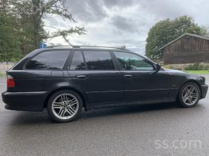 Melns BMW 530 2002 Rīga, ar dzinēja tilpumu 3.00 L un nobraukumu 402 tūkst. km par 1570 €, foto 3 vietnē AUTOMOTO.COM.LV